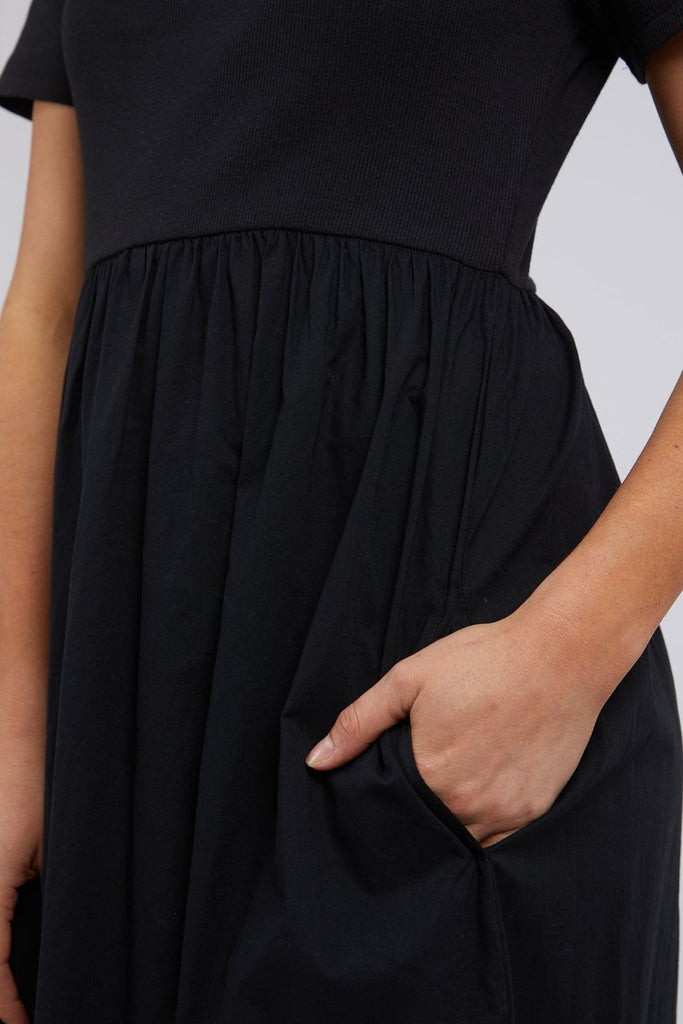 Shop Ella Black SS Midi Dress | Flo & Frankie