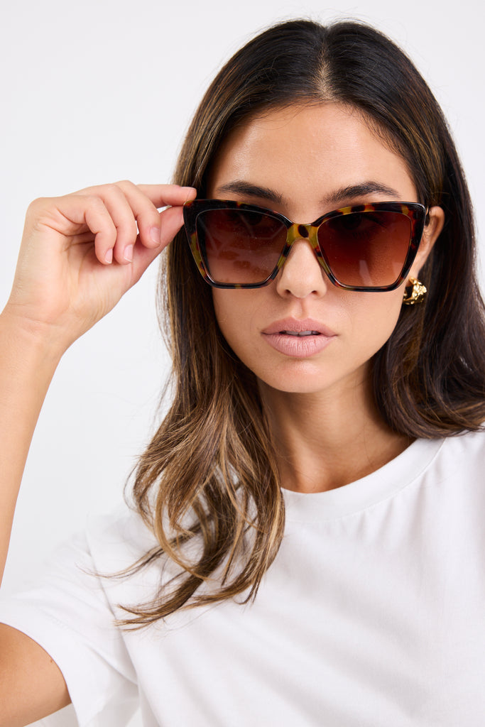 Shop Belize Tort Gold Metal Sunglasses | Flo & Frankie