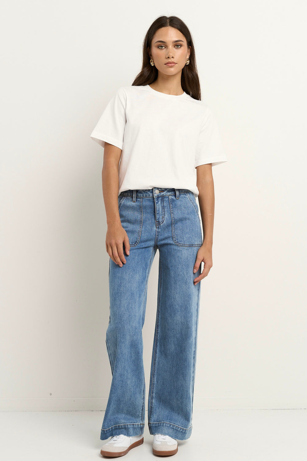 Shop Feature Signature Blue Mid Rise Front Pocket Wide Leg Jean | Flo