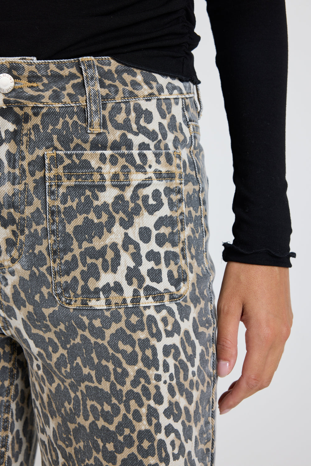 Shop Zoey Leopard High Rise Wide Leg Pocket Jean | Flo & Frankie