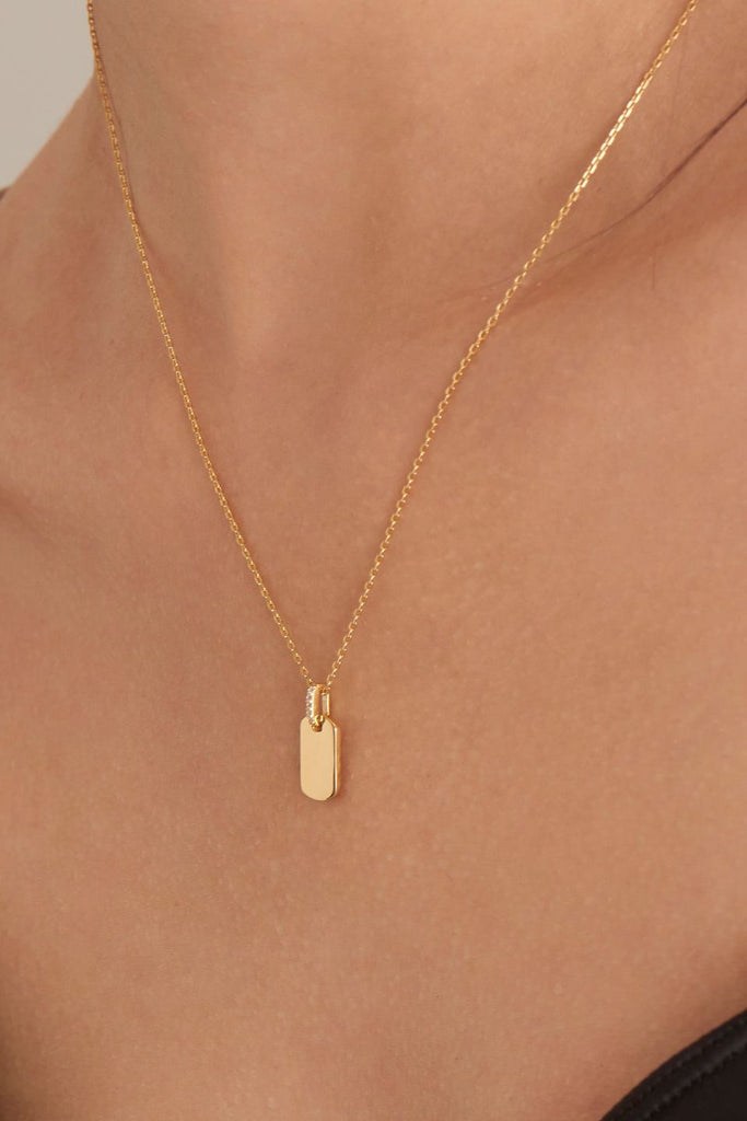 Shop Glam Gold Tag EOL Necklace | Flo & Frankie