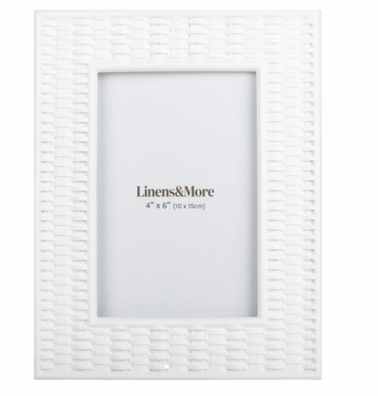 Shop Woven White 4x6 Photo Frame | Flo & Frankie
